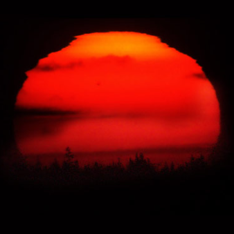 Flattened Suns ripples and steps